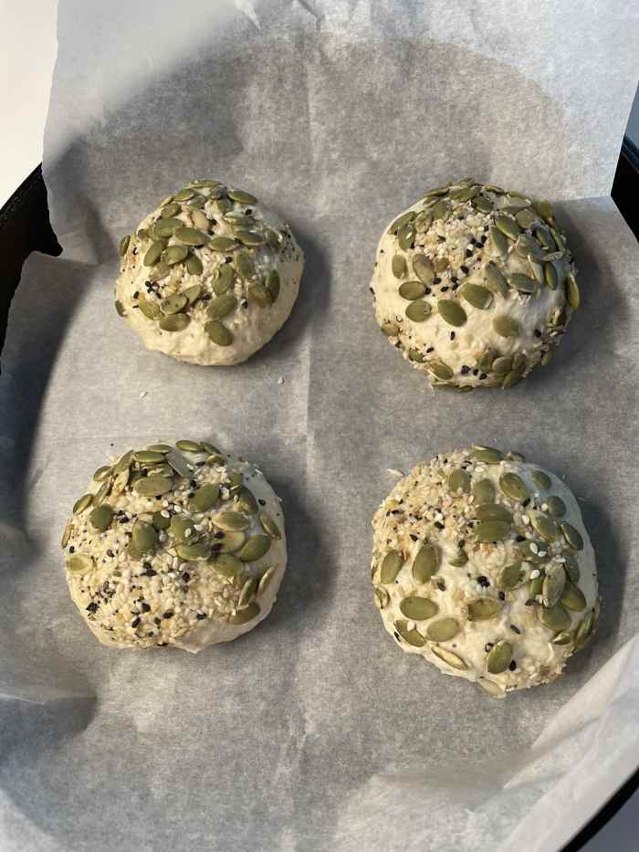 How to Make Delicious Seeded Dinner Rolls - HubPages