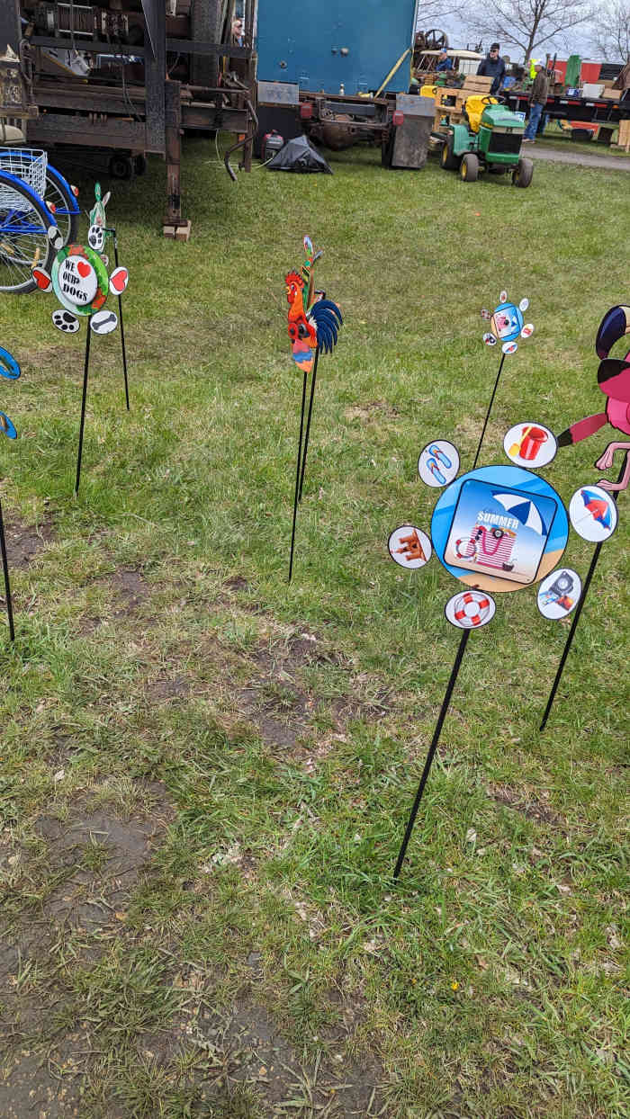 Metal Yard Art - Decorating with Metal Stuff - HubPages