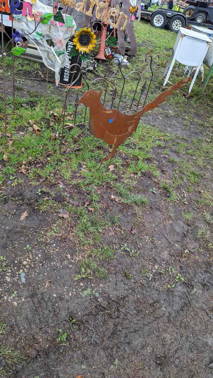 Metal Yard Art - Decorating with Metal Stuff - HubPages