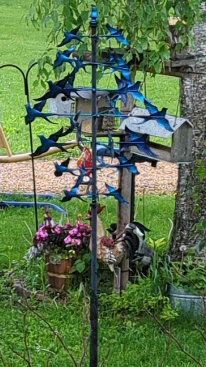 Metal Yard Art - Decorating with Metal Stuff - HubPages