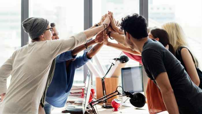 5 Workplace Cultures to Avoid (Before You Accept an Offer) - HubPages