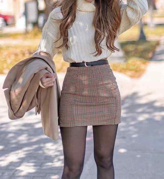 45+ Super Stylish Fall Outfits for Women 2025 - HubPages