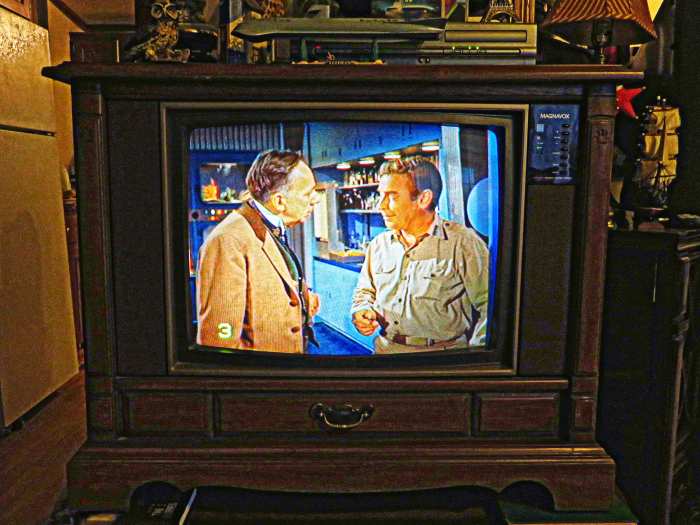 1989 Magnavox Color Television Console Model Rk4914 - Hp01, Magnavox ...