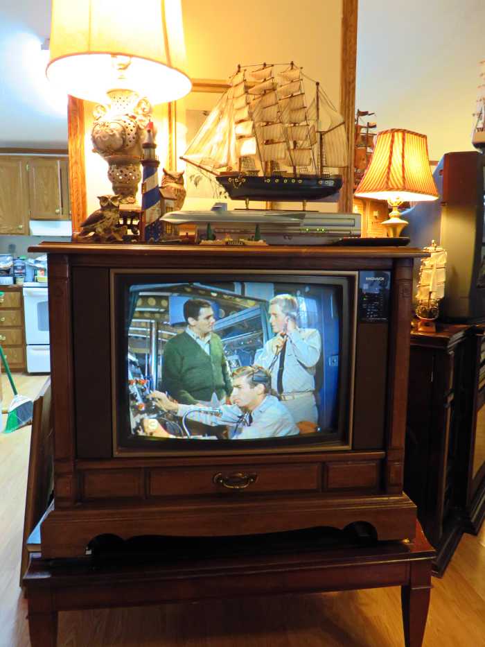 1989 Magnavox Color Television Console Model Rk4914 - Hp01, Magnavox ...