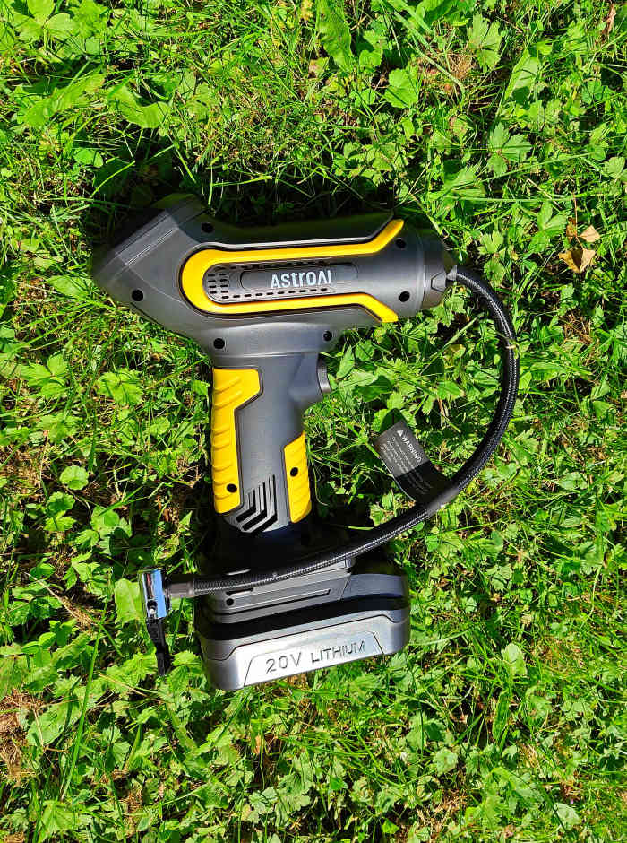 Review of the AstroAI Cordless Tire Inflator Air Compressor - HubPages