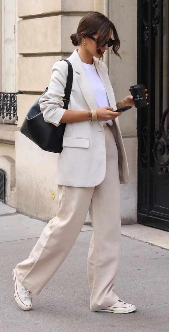 40+ Super Stylish Winter Outfits for Women 2024 - HubPages