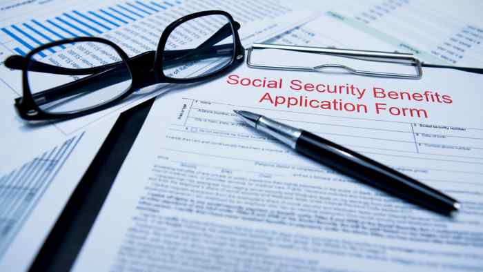 The 5 Benefits of Taking Social Security at 62 - HubPages