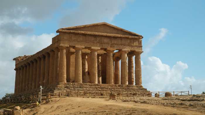 Parthenon – A Symbolic Architectural Structure of Athens - HubPages
