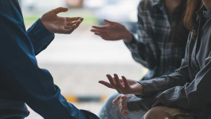 10 Ways to Have a Better Conversation - HubPages