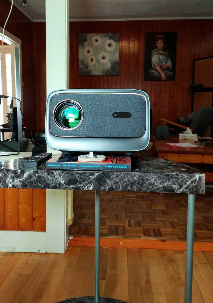 A Technical Review of the KJM K3 1500 ANSI Lumen Projector - HubPages