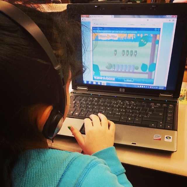 Digital Overload: The Harmful Effects of Excessive Screen Time - HubPages