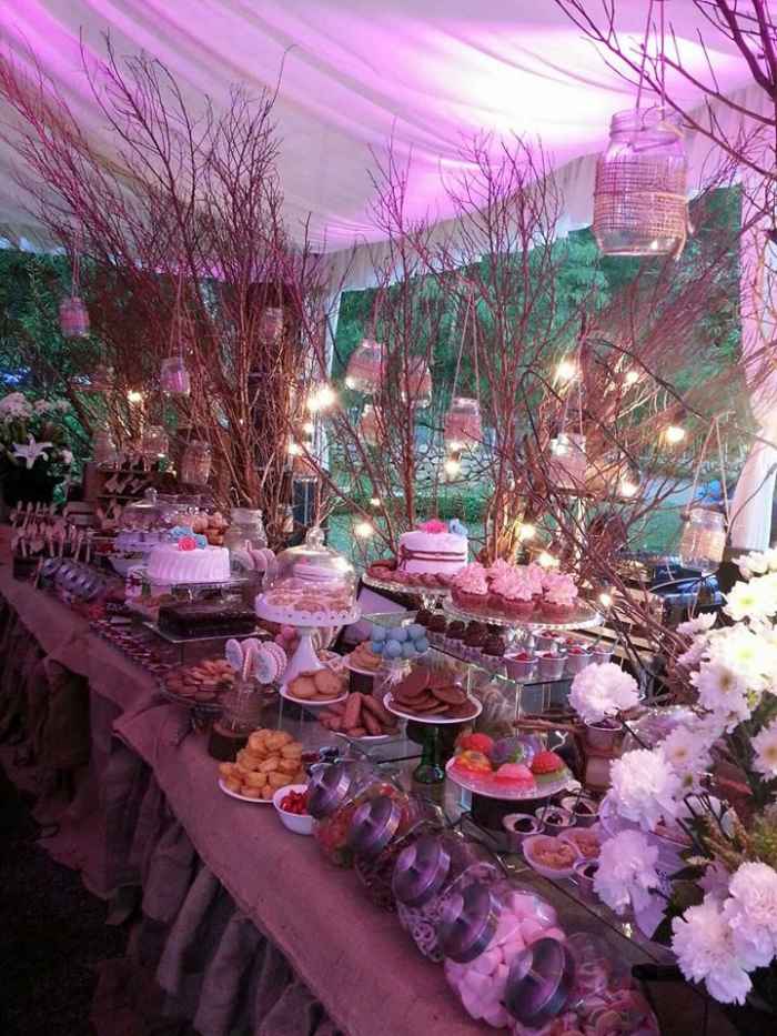 How to Create a Rustic Dessert Table - HubPages