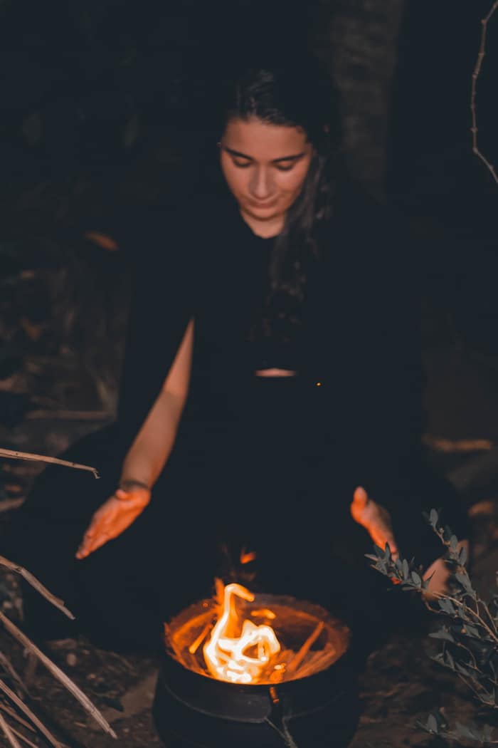 Using Pyromancy to Divine the Future - HubPages