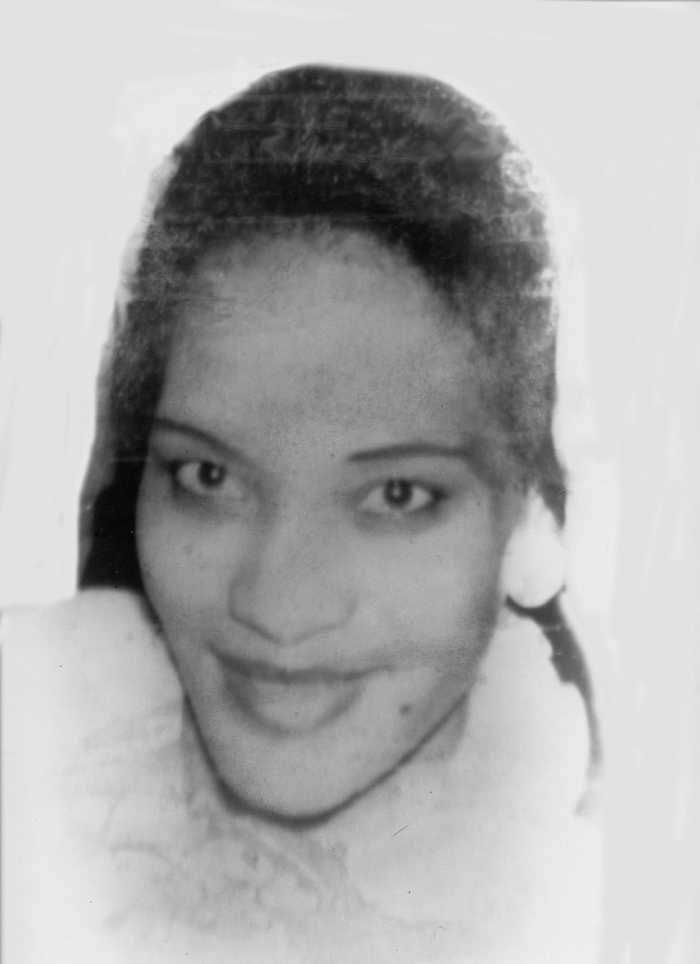 Sanetta Gipson's “Our Family Secret: My Life With Momma” - HubPages