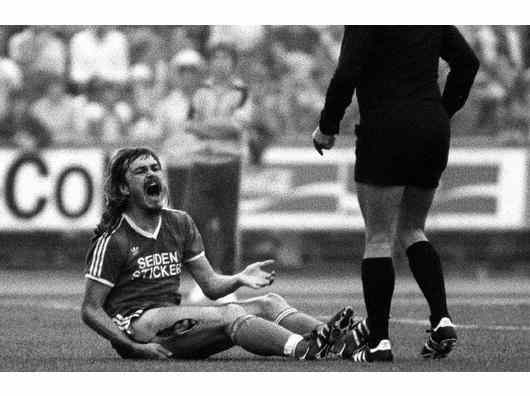 Most Brutal Fouls In Football History - HubPages