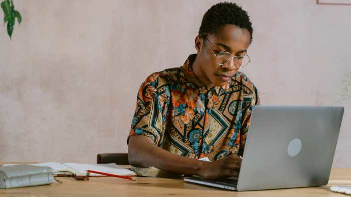 How to Proofread Like a Pro: 8 Tips to Polish Your Writing - HubPages