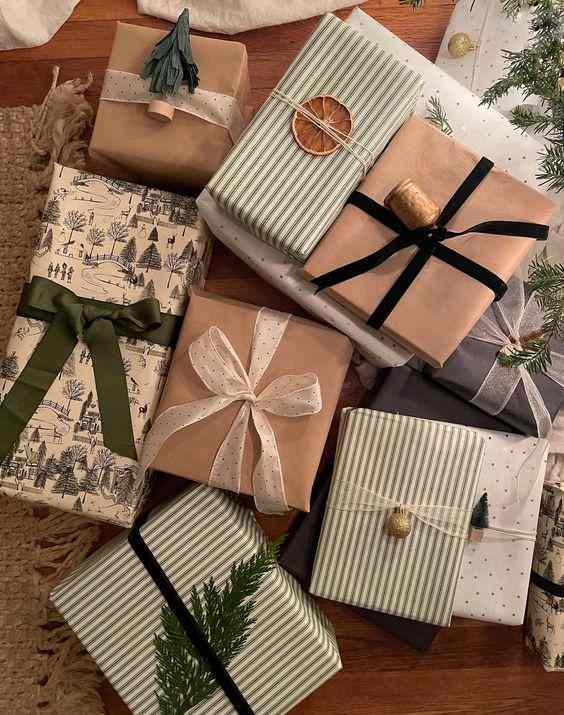 50+ Creative Christmas Gift Wrapping Ideas for Friends & Family - HubPages