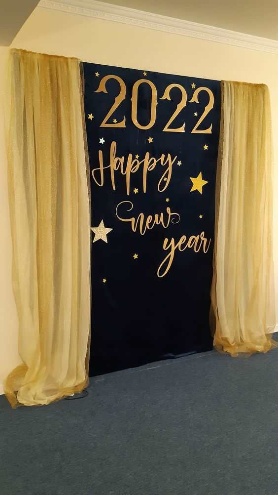 30+ Sparkly New Years Party Backdrop Ideas for 2024 - HubPages