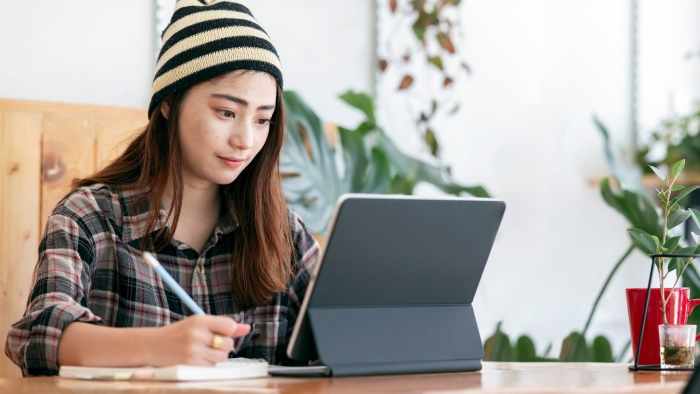 97 Easy Essay Topic Ideas: Write Your Paper Fast! - HubPages