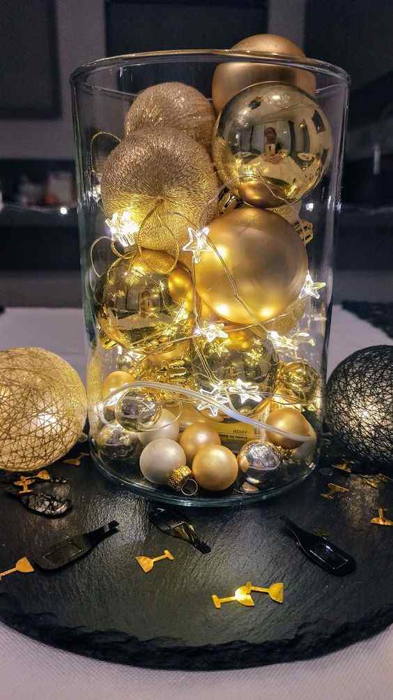 50+ Cheap and Easy New Years Eve Centerpiece Ideas To Make - HubPages