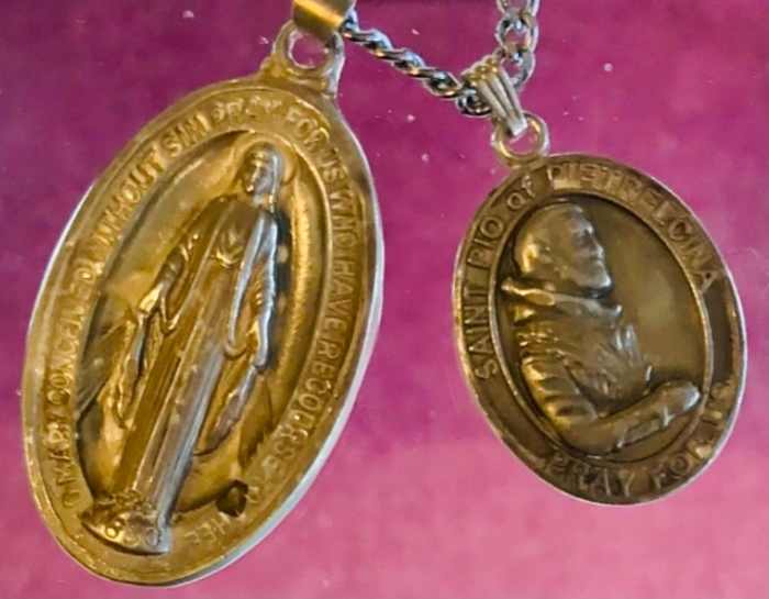 Our Lady of the Miraculous Medal - HubPages