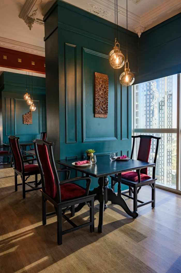 Dining with a View: Dubai's Sky-High Restaurants and Bars - HubPages