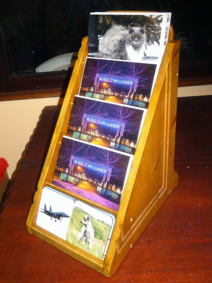 How-to-make a Table Top Display Stand - HubPages