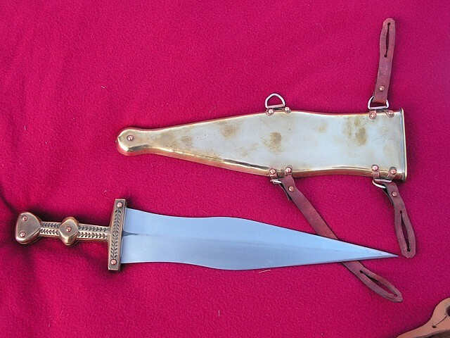 Exploring the Pugio, The Roman Fighting Knife - HubPages