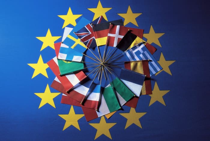 How to Throw a European-Themed Travel Party - HubPages