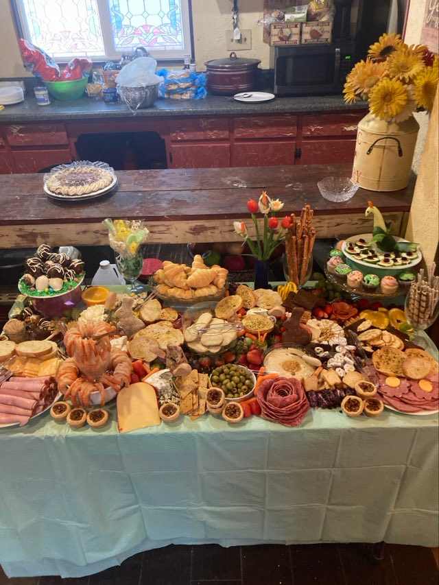 How to Create a Beautiful Grazing Table - HubPages