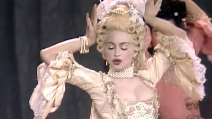 100 Best Songs That Make You Feel Like a Model - HubPages