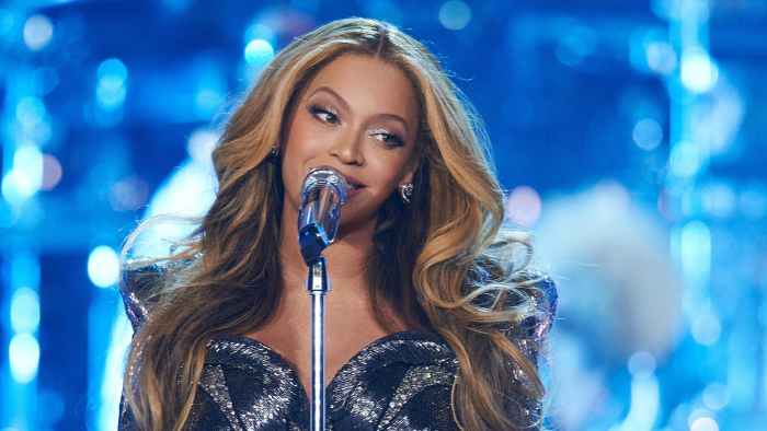 143 Houston Singers From A-Z - HubPages