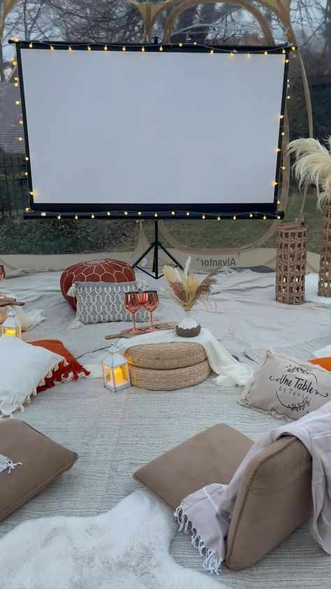 25+ Magical Outdoor Movie Night Ideas - HubPages