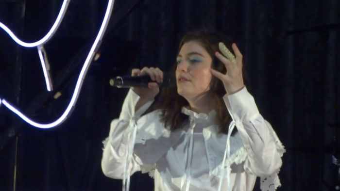 50 Best Reflective Songs for IG Reels & Stories - HubPages