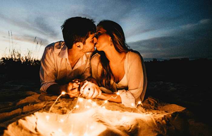 Love Bombing vs. Genuine Affection: How to Tell the Difference - HubPages