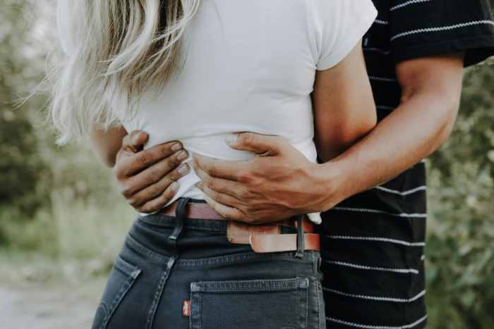 Are You in a One-Sided Relationship? 8 Signs You’re Giving More Than ...