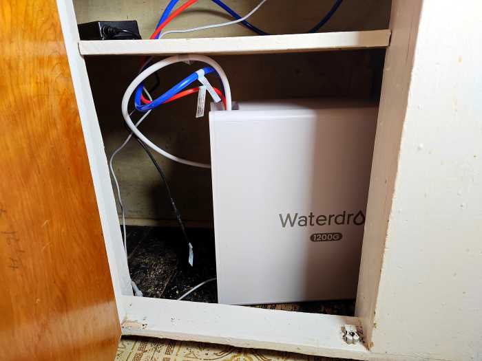 Review of the Waterdrop Glass Water Filter Pitcher - HubPages