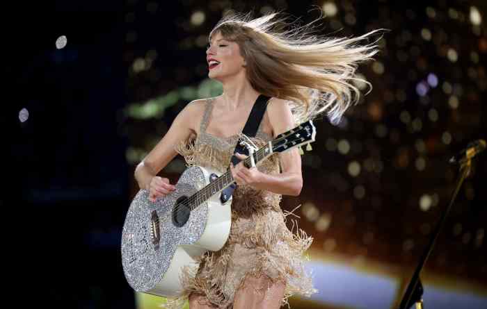 50 Best Country Songs About Mean Girls - HubPages
