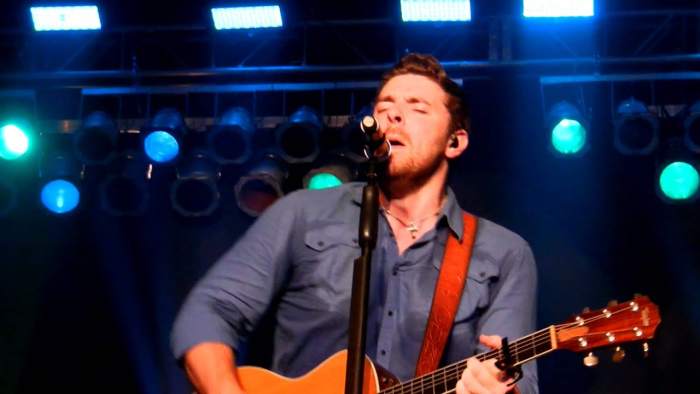 50 Best Country Songs About Voices - HubPages