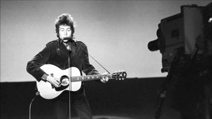 50 Best Windy Day Songs for IG Reels & Stories - HubPages