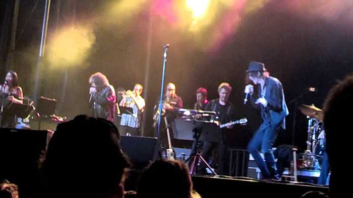 50 Best Rock Songs About Not Wanting to Fall in Love - HubPages