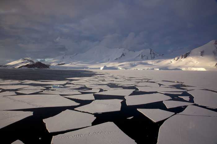 Legend of Oomak: Flash Fiction: Scary Halloween Tales - HubPages