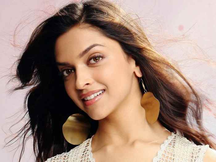 Top Ten Indian Celebrities-The most Rich and Famous - A list by Forbes ...