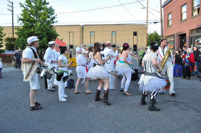 Protest Music History - Marching Bands in Vancouver for All Ages - HubPages