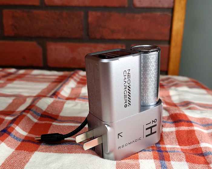 Review of the RedMagic 3-in-1 Power Bank and GaN Charger - HubPages