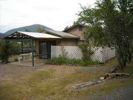 Kerbyville Inn : Bed, Breakfast and Beyond in Cave Junction, Oregon ...