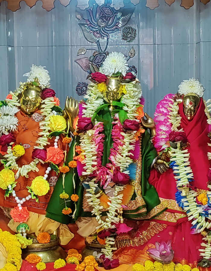 Lord Rama without a Bow & arrows : Janaki Nath temple, Nandigram ...