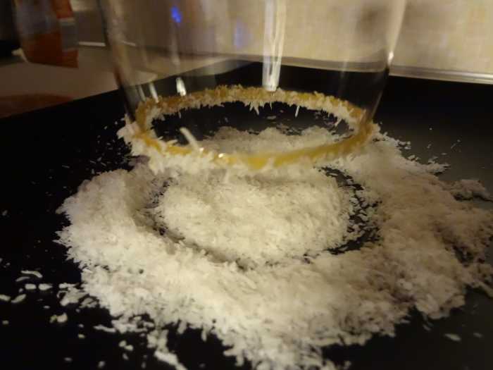 How to Sugar Rim a Glass and Other Types of Drink Rimming - Delishably