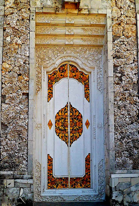 Balinese Architecture - Gates and Gardens - Owlcation - Education