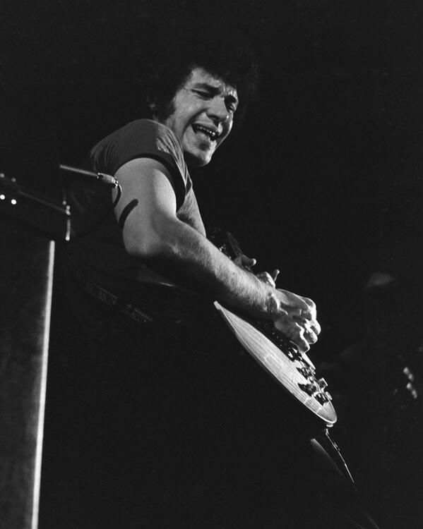 In Memory of Blues Guitarist Mike Bloomfield - Spinditty - Music